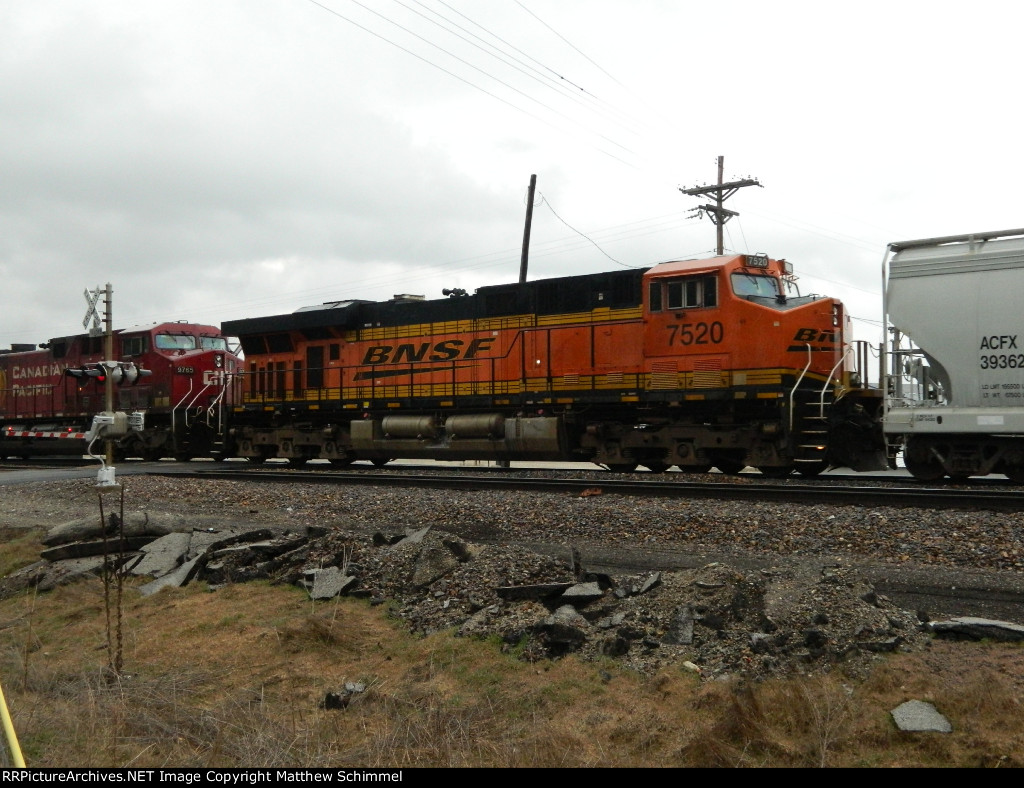BNSF 7520